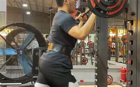 线上学员小黄，推举475kg，进步25kg，启动没稳住，等停稳很重要哔哩哔哩bilibili
