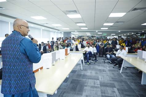 Persistent University