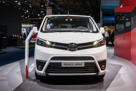 Samochody Elektryczne Toyota Przegląd modeli OTOEV PL