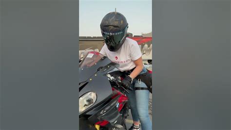Cute Girl Ride A Bmw S1000r 🥰🥰biker Best Uturn 🥰🥰 Status Shortsvideo