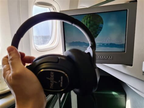【航空体验】长荣航空商务舱 Eva Air B777 300er Business Class 吉隆坡kul经台北tpe转机 吃喝玩乐旅宝