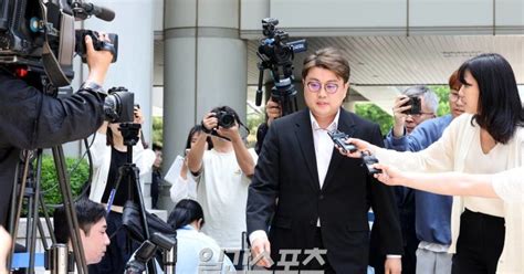 ‘음주 뺑소니 김호중 발목통증 호소에도 구속기간 12월까지 연장