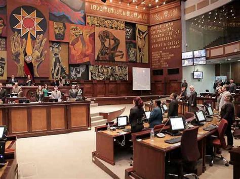 Ecuador Aprueba Ley Para Garantizar Recursos De Gobiernos Locales