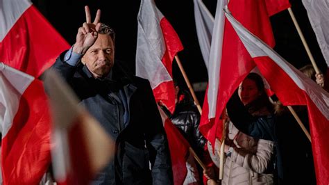 Кметът на Варшава води на първия тур на президентските избори в Полша Новини бг