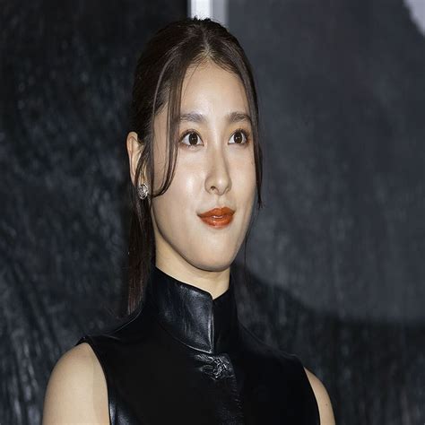 「理想の夫婦だわ」土屋太鳳＆片寄涼太夫妻 初ツーショットで見せた“腕組みラブラブ姿”にファン悶絶左手薬指には指輪も 2024年6月18日