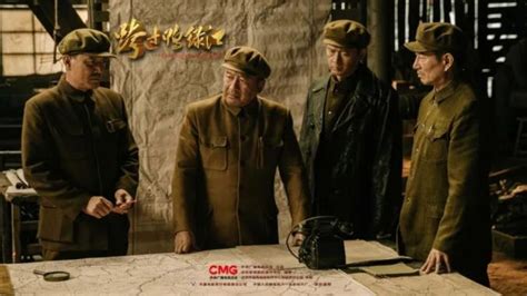 先睹为快 12月17日 电影《跨过鸭绿江》上映，再现抗美援朝英雄赞歌！澎湃号·政务澎湃新闻 The Paper