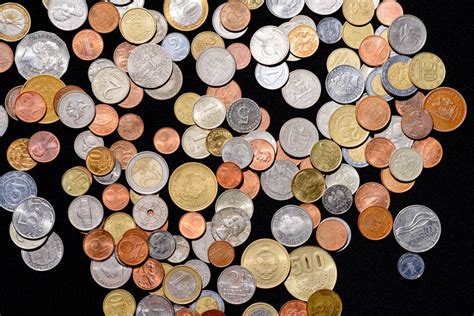硬币集图片 摆放整齐的金色硬币素材 高清图片 摄影照片 寻图免费打包下载