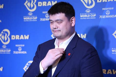 阿勒萨尼当选国际篮联主席 姚明留任中央局委员 新华网客户端