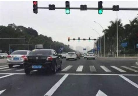 为什么说纯电车马力大一倍，高速上都跑不赢油车？凤凰网