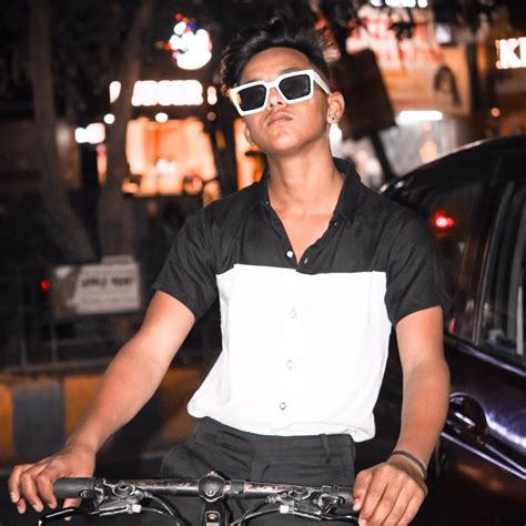 Lucky Model Youtube