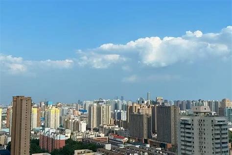 河南「豪橫」釘子戶，喊話「100億也不拆」，看到宅子後：不敢拆 每日頭條