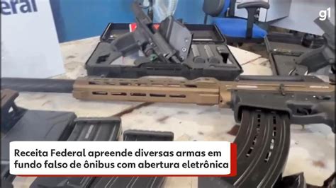 VÍDEO Receita Federal apreende fuzis e outras armas em fundo falso de