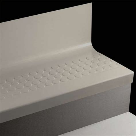 Johnsonite Angle Fit Rubber Stair Tread With Integrated Riser Virnrdtrs Tg2 Sq Raised Round