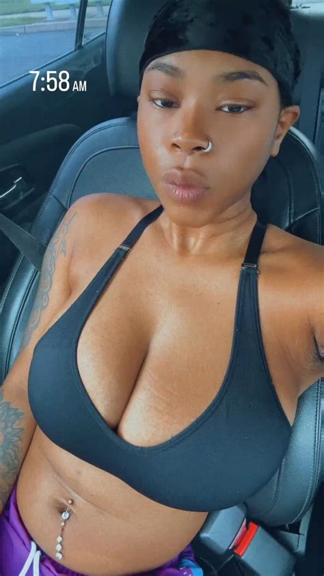 Prettyyunique Aka Titties Galore Rkimmyd