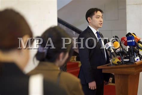 Хүүхдийн хөгжлийн тухай анхдагч хуулийн төсөл боловсруулсан талаараа УИХ ын гишүүн М