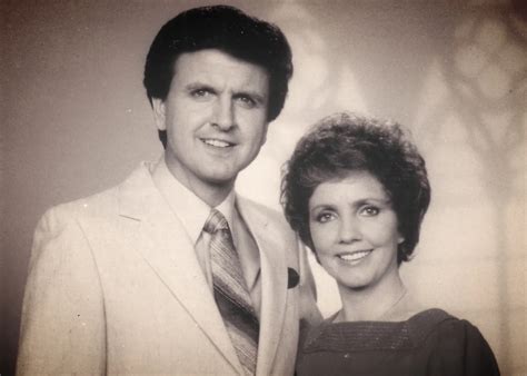 Good News Radio 2011 — Lowell Lundstrom Ministries