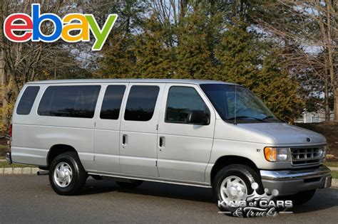Ford 15 Passenger Van
