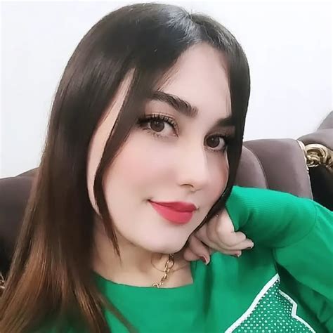 مخاطبحدیثه شما را دنبال کرده و منتظر پاسخ است🟢 از شما در داستانی نام