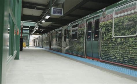Chicagos Red Line Just Got A Cubs Makeover And We Are Loving It