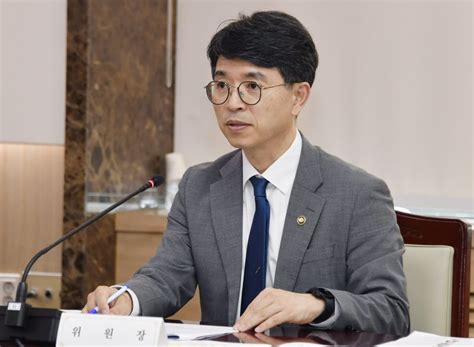 김완섭 기재차관 저소득·소외계층 위한 김장김치 나눔 봉사 파이낸셜뉴스