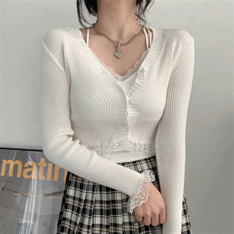 [여리힙 하이틴] 진주 단추 레이스 크롭 가디건 4color 에이블리