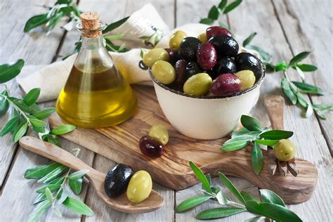 Olives Wallpapers Images Photos Pictures Backgrounds