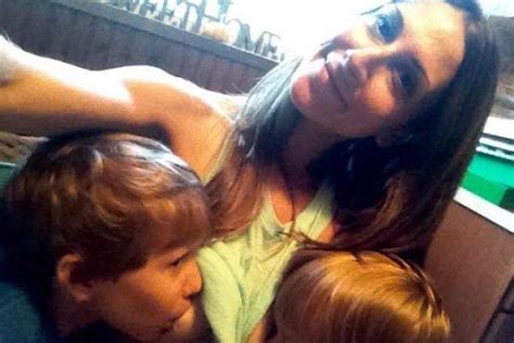 Mom And Dad Duo Give Birth Their Way Unassisted At Home Extended Breastfeeding Breastfeeding