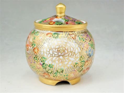 Yahooオークション 九谷焼 色絵本金彩 極上 花詰 香炉 未使用新品