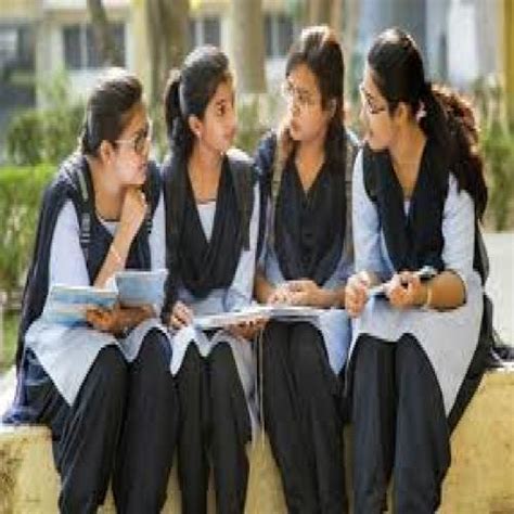 Iti Counselling ఐటీఐలో ప్రవేశానికి దరఖాస్తుల ఆహ్వానం చివరి తేదీ ఇదే Sakshi Education