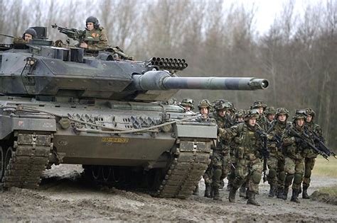 Krauss Maffei Wegmann Leopard 2 A6 Tank Netherlands Germany Australia