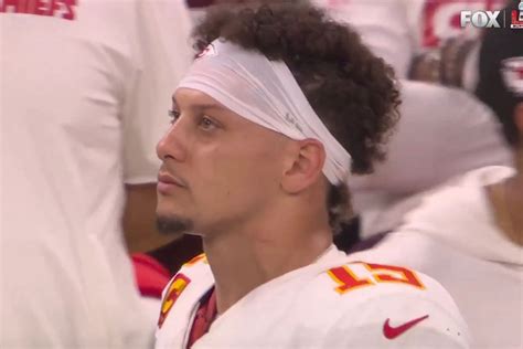 Mahomes Crying Game Photos Relive The Emotional Defeat Of The Game