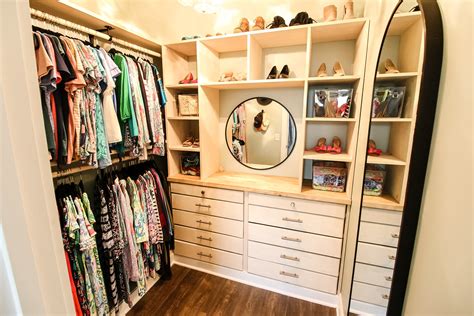 Walk In Closet For Girls