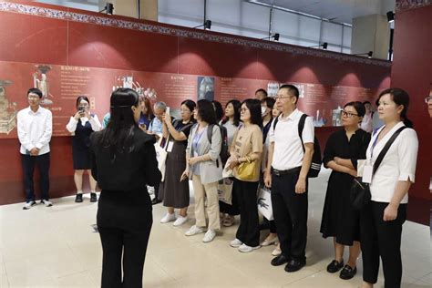多彩敦煌 古今宁波敦煌壁画艺术精品高校公益巡展开幕 浙大宁波理工学院本科教学工作合格评估专题