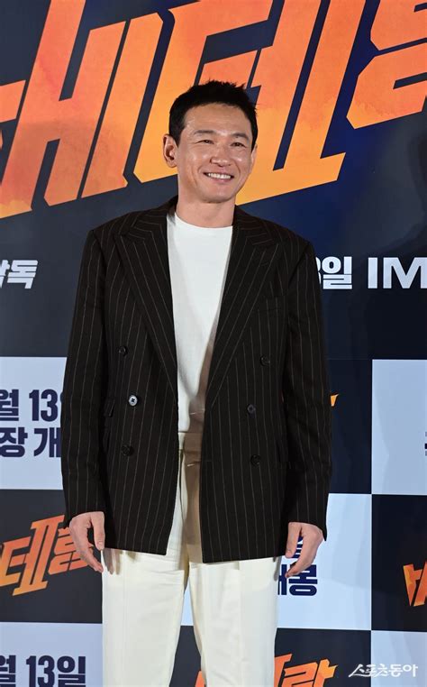 황정민 해맑은 모습으로｜스포츠동아