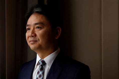 劉強東性侵細節曝光 被害女生：「已保留床單，證據不能弄丟」 上報 國際