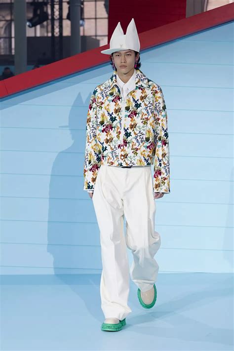 The Final Bow Virgil Abloh S Last Louis Vuitton Show Artofit