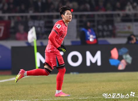 이게 바로 이강인 교체 투입 3분 뒤→미친 왼발 As→황희찬 선제골 폭발한국 오만에 1 0 리드 전반 종료