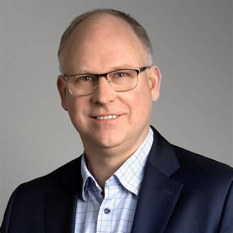 Executive Management Team Assemblin