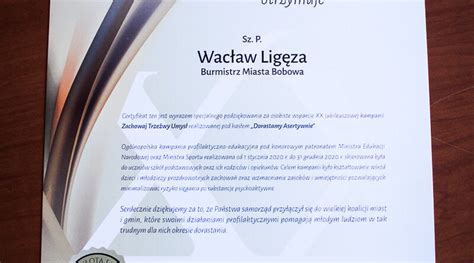 Burmistrz Bobowej wręczył nagrody uczniom wyróżnionym w kampanii