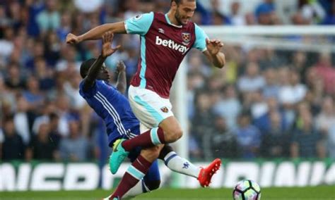 West Ham Fc News Andy Carroll Could Make Shock Return For Hammers At
