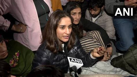 Top Women Wrestlers Accuse Wfi Chief Of Assault Vinesh Phogat Protests