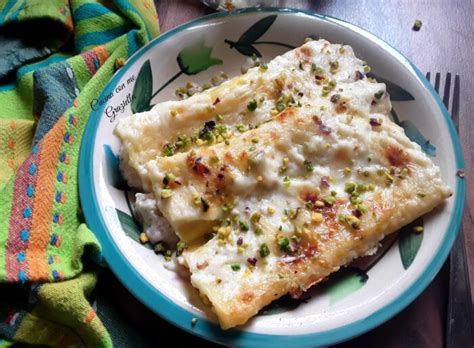 CANNELLONI CON RICOTTA E PROSCIUTTO COTTO PRIMI PIATTI