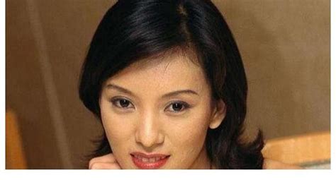 艺术学院拒绝《花花公子》邀请，放弃3000万三级片酬，彭丹的人生足够精彩 易坊