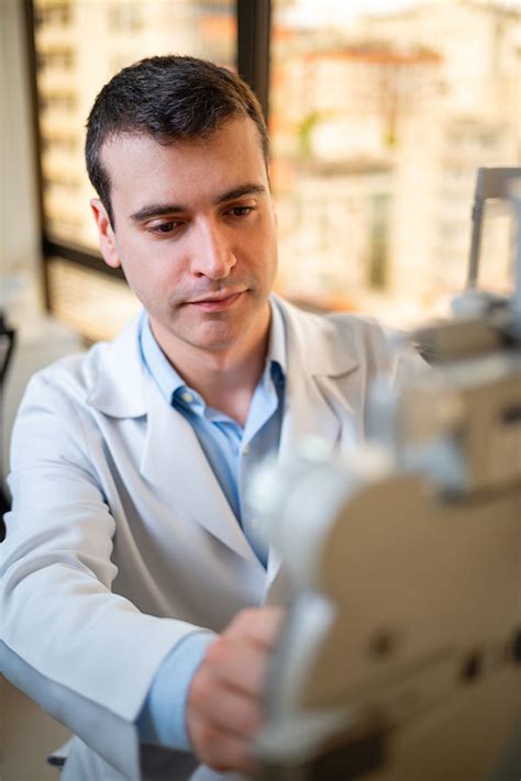 O Oftalmologista Dr Bruno Schneider Oftalmologia