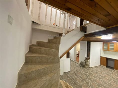 Момина църква Просторна Къща с 3 спални 2 бани Wc ремонтирана От Собственик Двуетажна