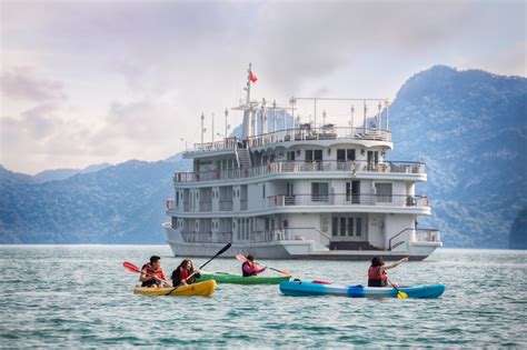 Top 15 Best Things To Do In Halong Bay Make Your Trip Memorable