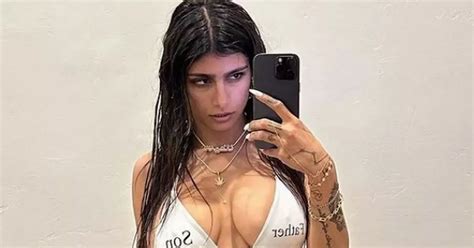 Mia Khalifa Posts Throwback Pic To Mark Birthday As Fans All Say The
