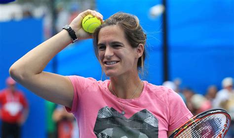 Lesbienne enceinte et coach d un homme Amélie Mauresmo la pionnière
