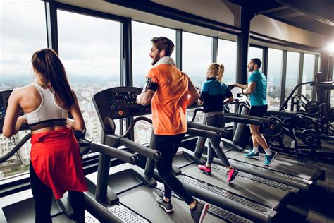 Treadmill Vs Outdoor Running Fitness Pros Cons