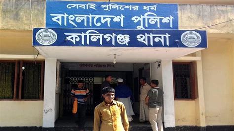 লালমনিরহাটে সড়ক দুর্ঘটনায় নিহত ১ আহত ৬